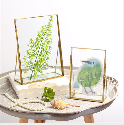 Metal glass photo frame